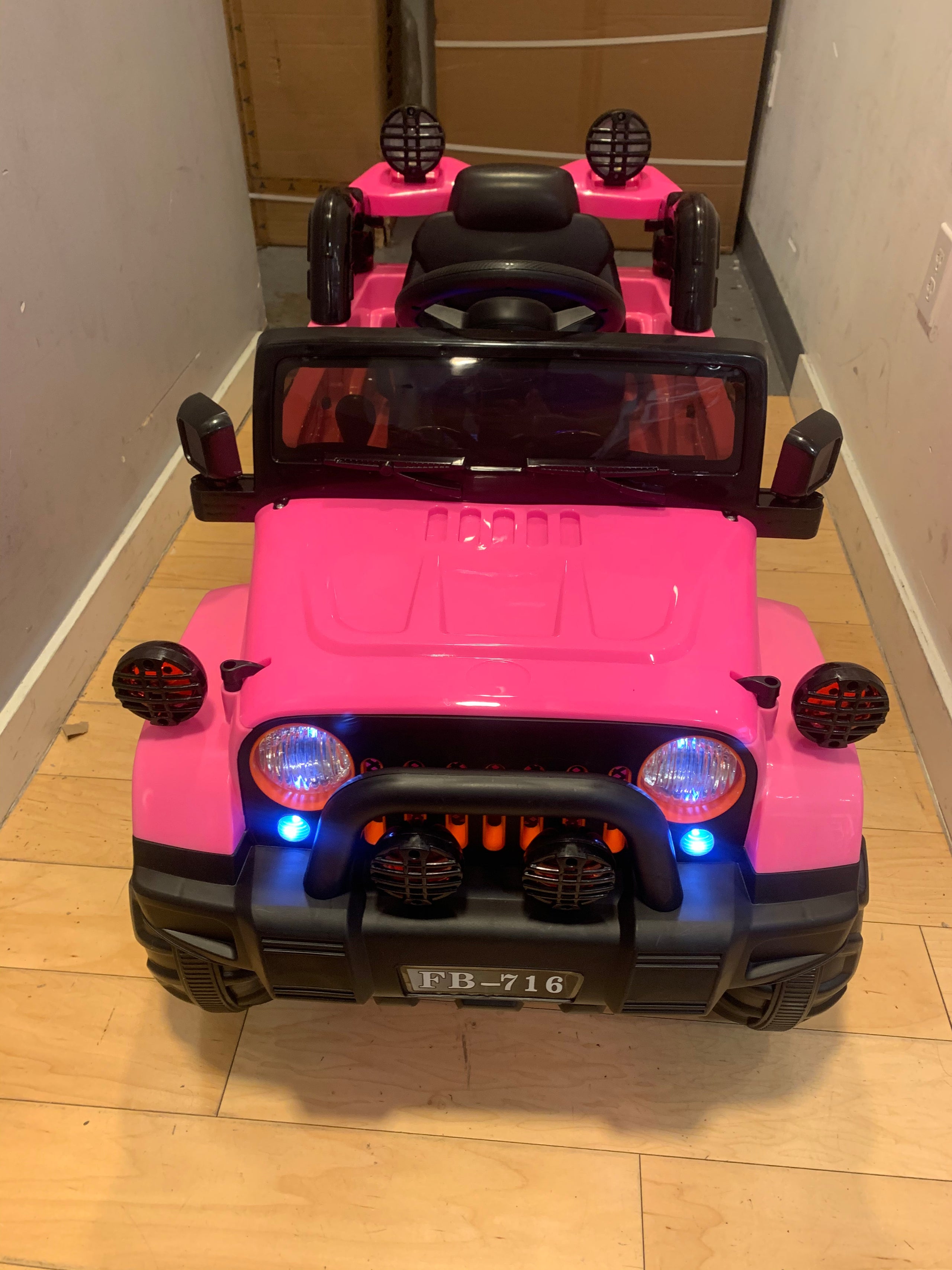 RC Jeep Wrangler 12V RC Parental Remote Control Ride On Car Motorcycle ...