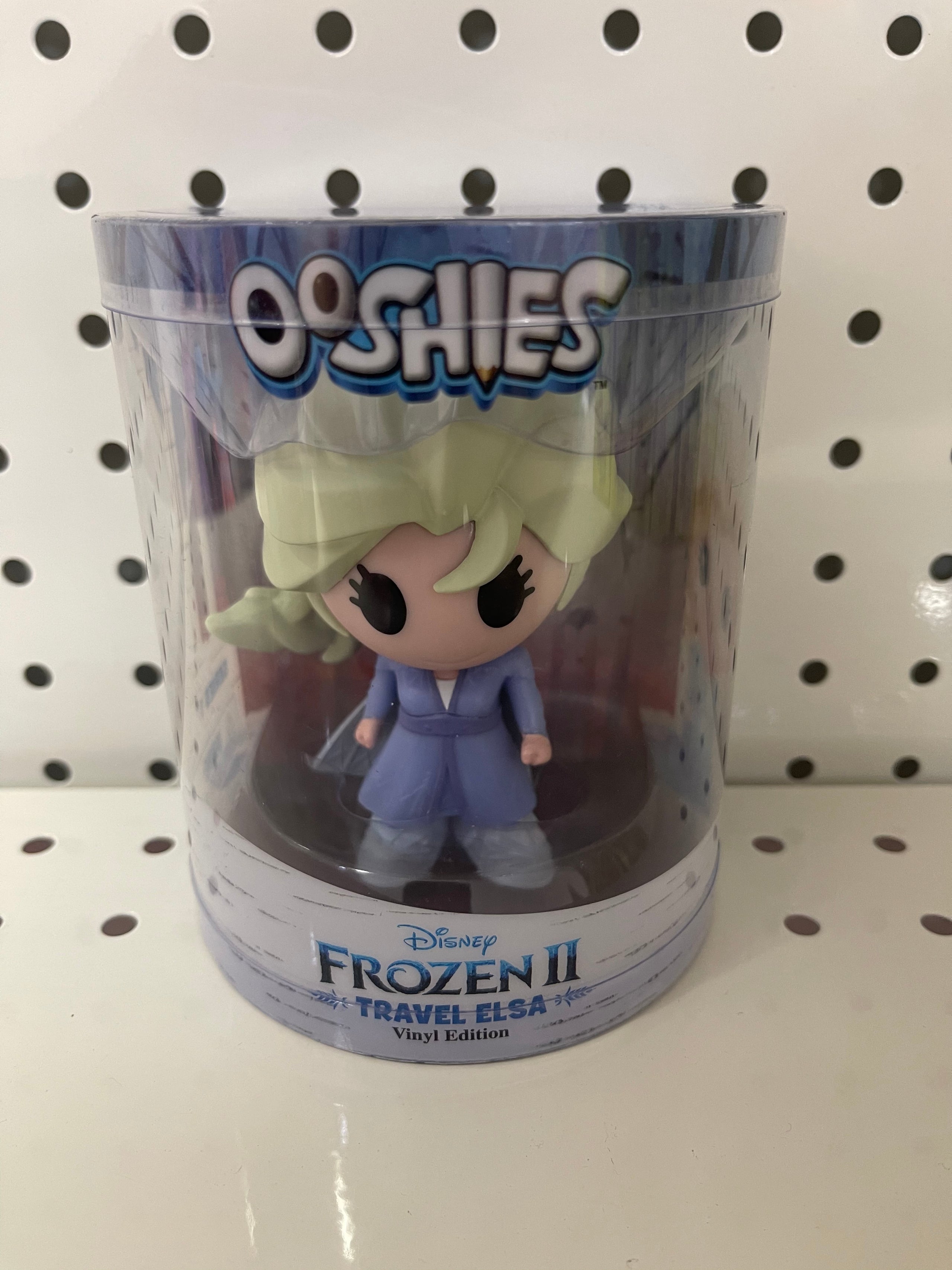Frozen II Travel Elsa Vinyl Figure | Imaginarium Tech & Toys
